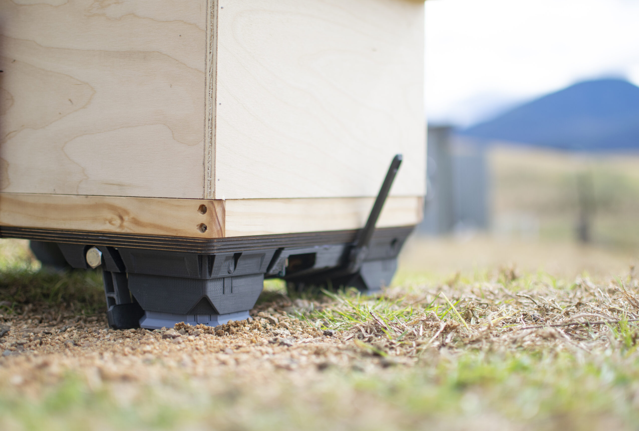 4G hive load scale designed for commercial apiarists | AgriFutures ...